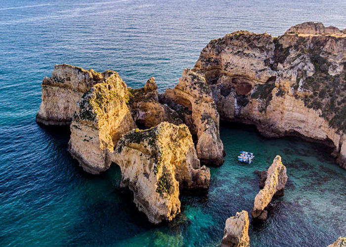 What Are the Best Places to Visit in the Algarve, Portugal?