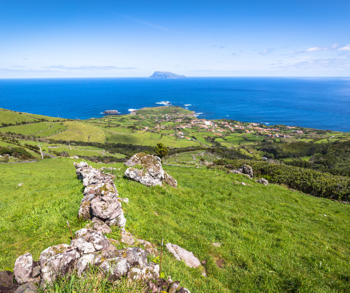 Corvo Island: The Guide to a One Day Trip from Flores Island | Azores ...