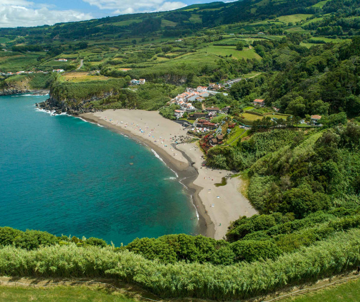 Relaxe nas 10 Melhores Praias de São Miguel | Azores Getaways