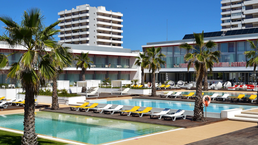 Hotels in Alvor