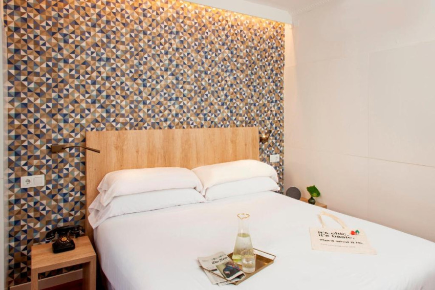 Chic & Basic Velvet, Barcelona, ES | Book online