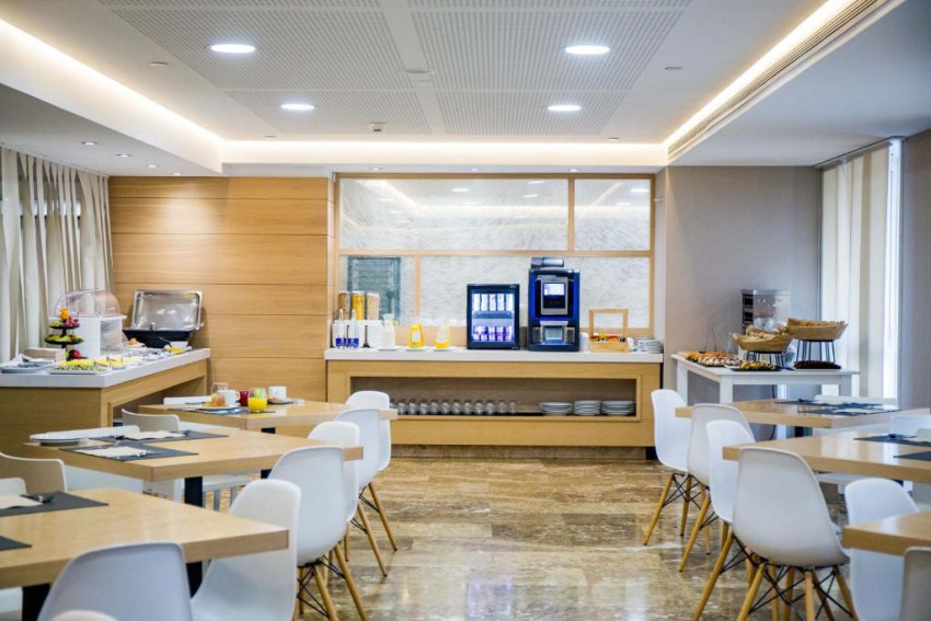 Hotel Gelmírez, Santiago de Compostela, ES | Book online