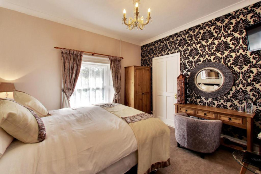 Robin Hill House, Cork, GB | Book online